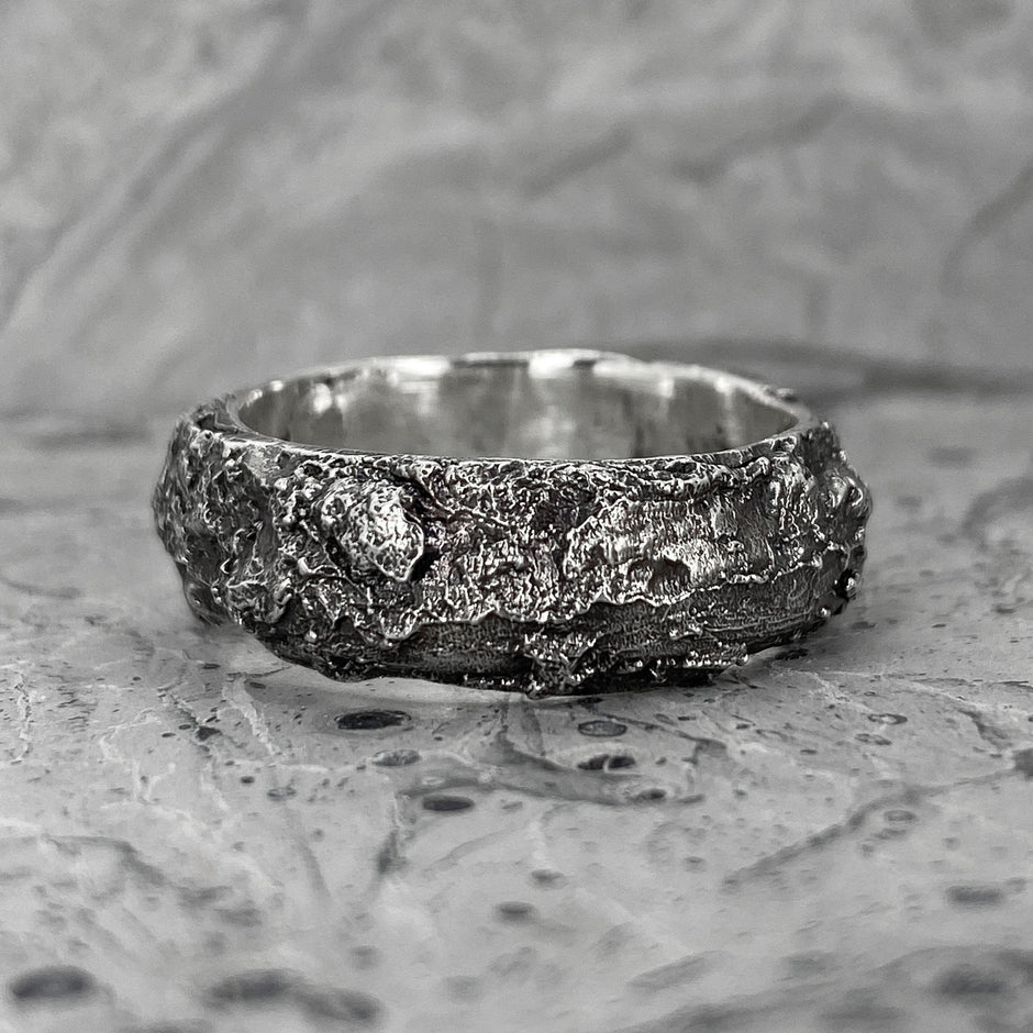 Project50g | HANDCRAFTED JEWELRY WITH VOLCANIC OXIDATION#N# – project50g